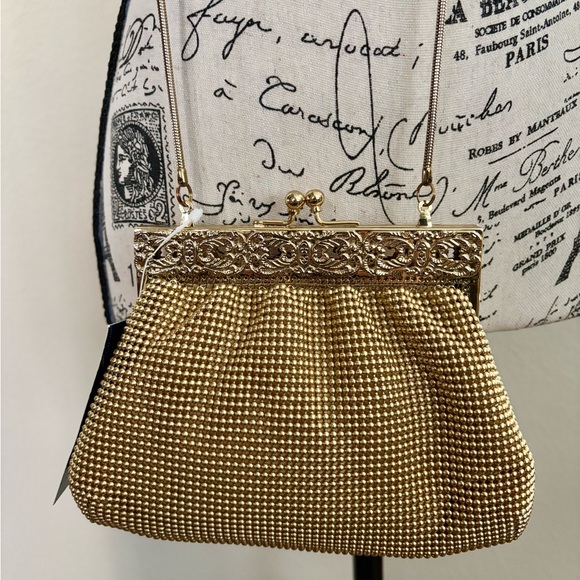Hillard & Hanson | Bags | Hillard Hanson Gold Crossbody Bag | Poshmark
